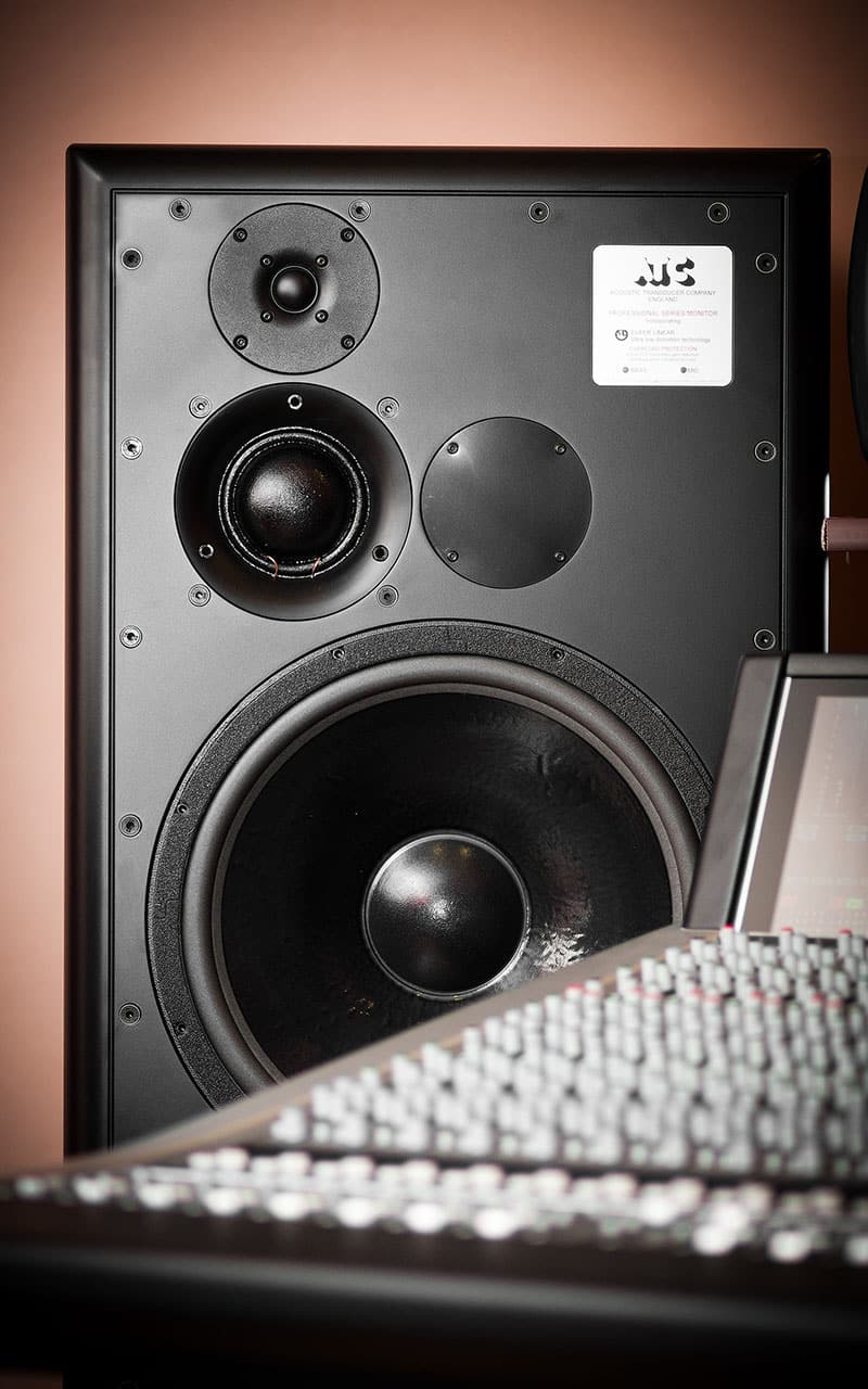 გახმოვანება და დუბლირება | BravoRecords.ge